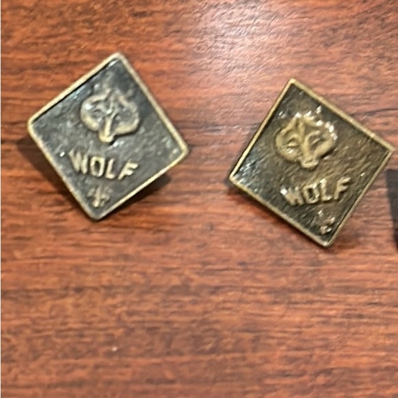 Boy Scout | Accessories | Vintage Boy Scout Wolf Pins Set Of Two | Poshmark